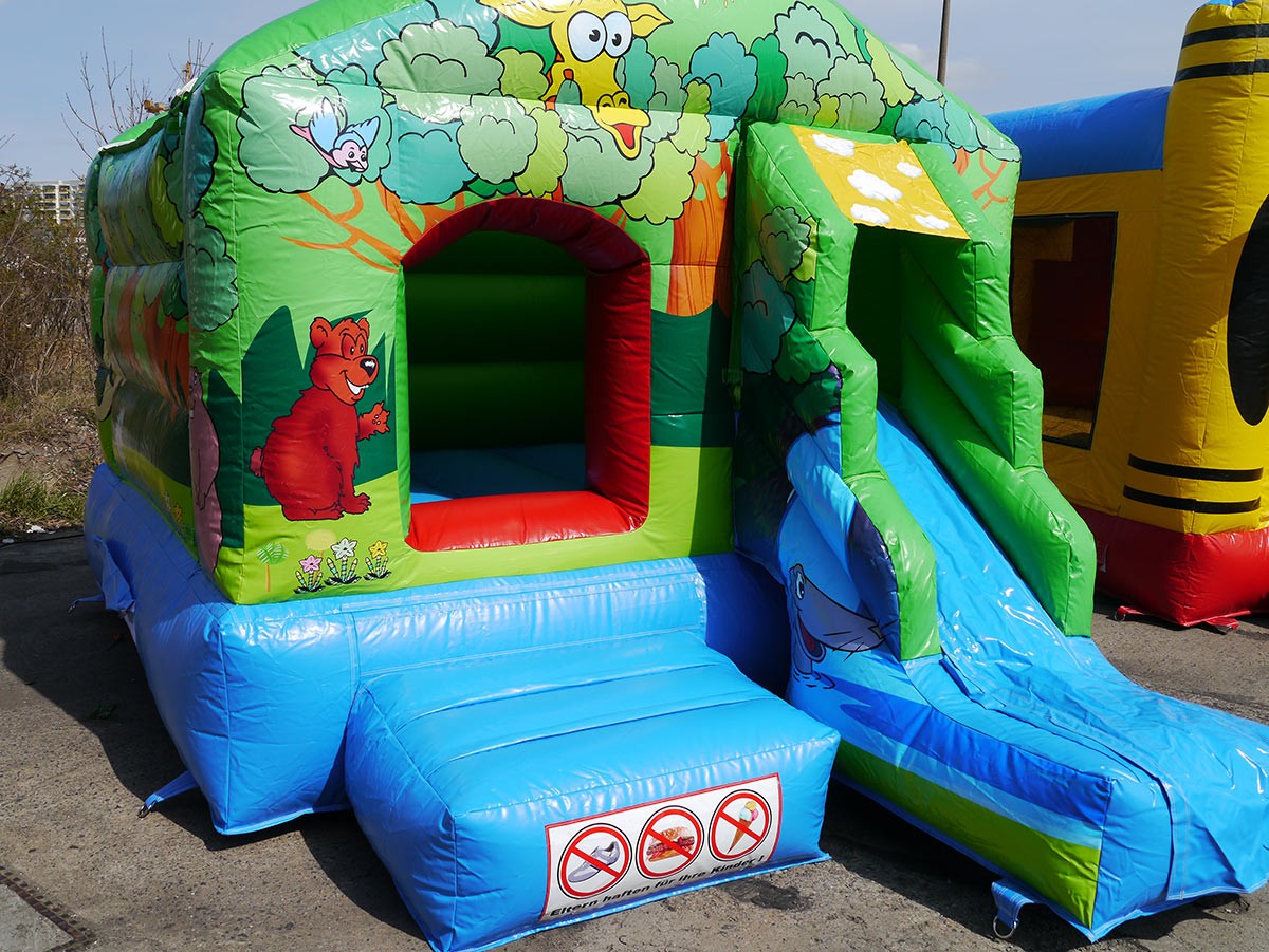 Hüpfburg Wonderland mieten - die Hüpfburg für Ihre Party in Berlin.